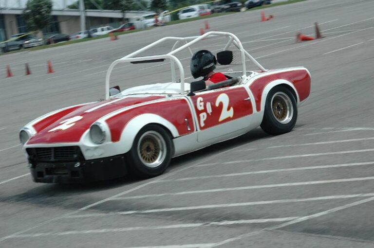 Spitfire & GT6 Racing Photos – Triumph Spitfire & GT6 Information Warehouse